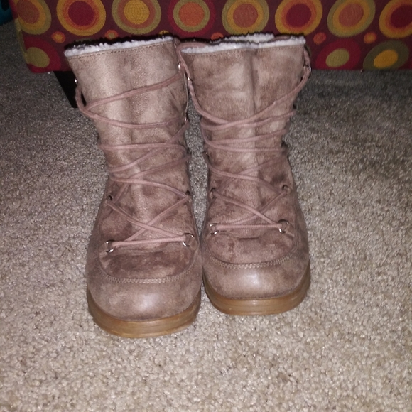 Matthew | Shoes | Mathew Boots Wide Laced | Poshmark